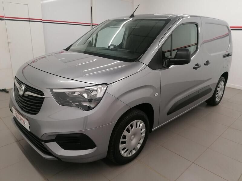 Used 2019 Vauxhall Combo DT19OWB 2300 Sportive S/S on Finance in Tipton ...