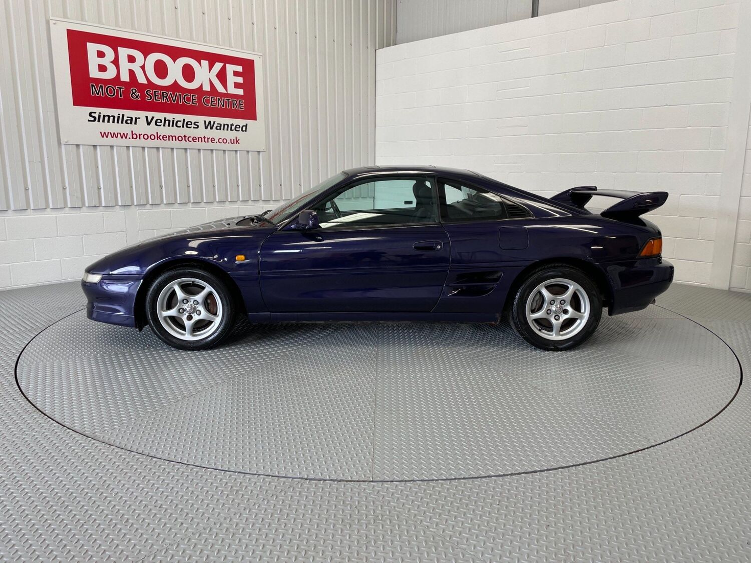 Sold S489RMJ 1998 Toyota MR2 - History / How much is it worth?
